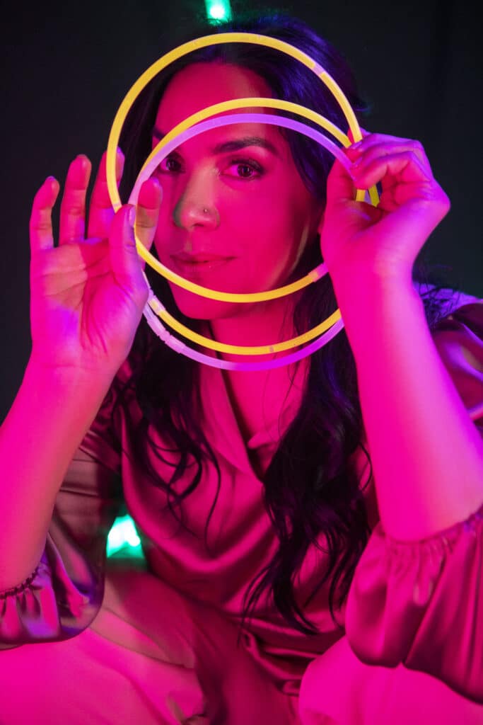 Seasoned Artist Amiena Releases New Single “Halo” | Mundane