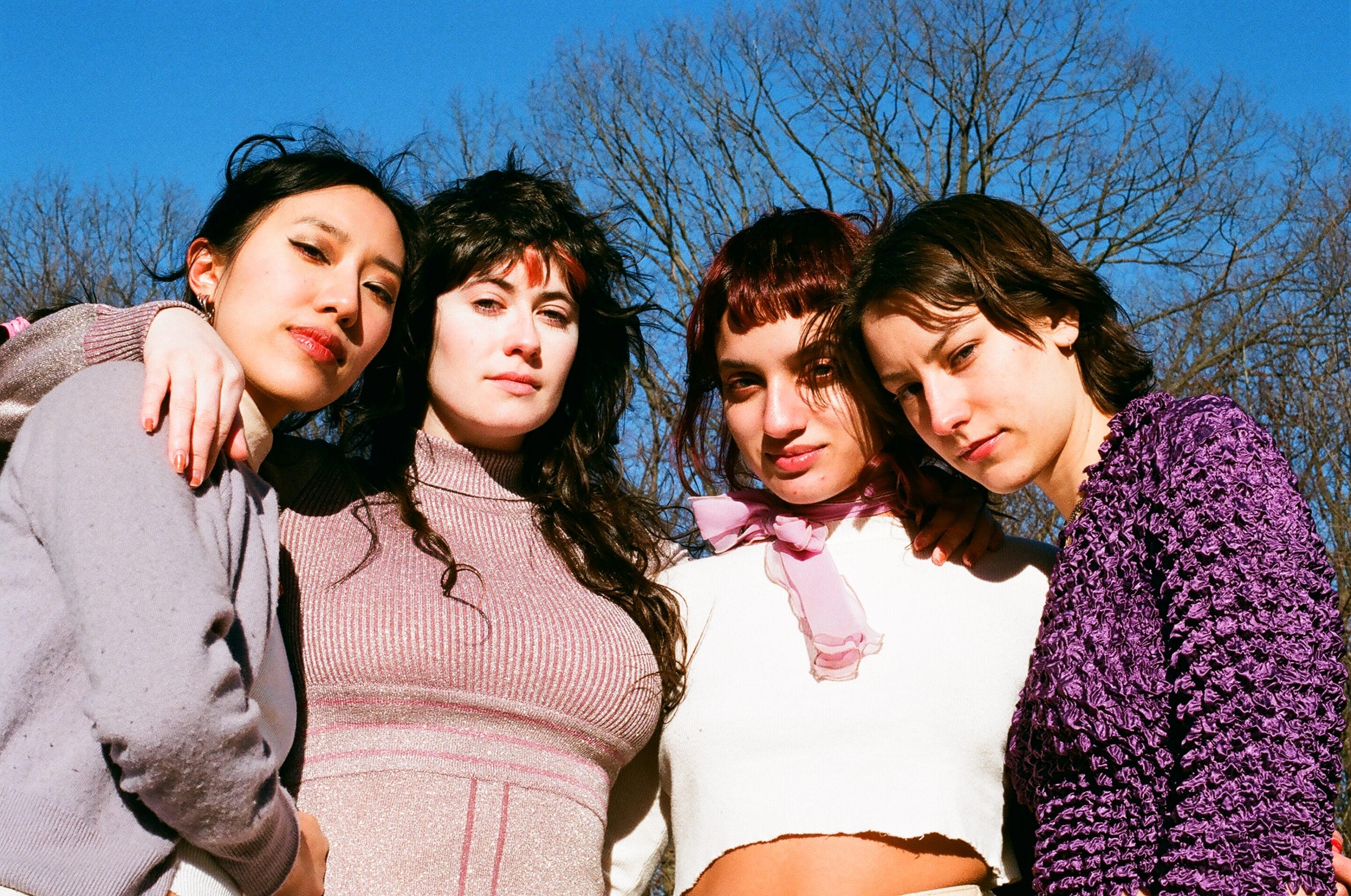 Sedona returns with her newest earworm, “Drifting Days” | Mundane