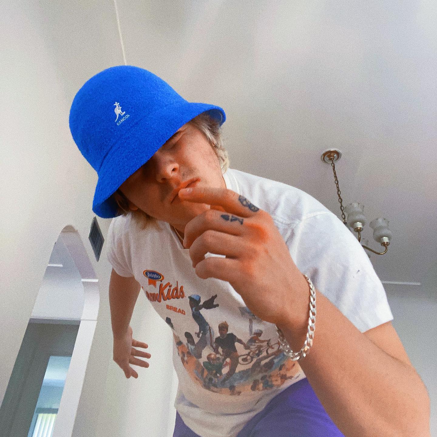 Songwriter Tommy Newport Drops New EP Titled ‘Ultra Mango’ | Mundane