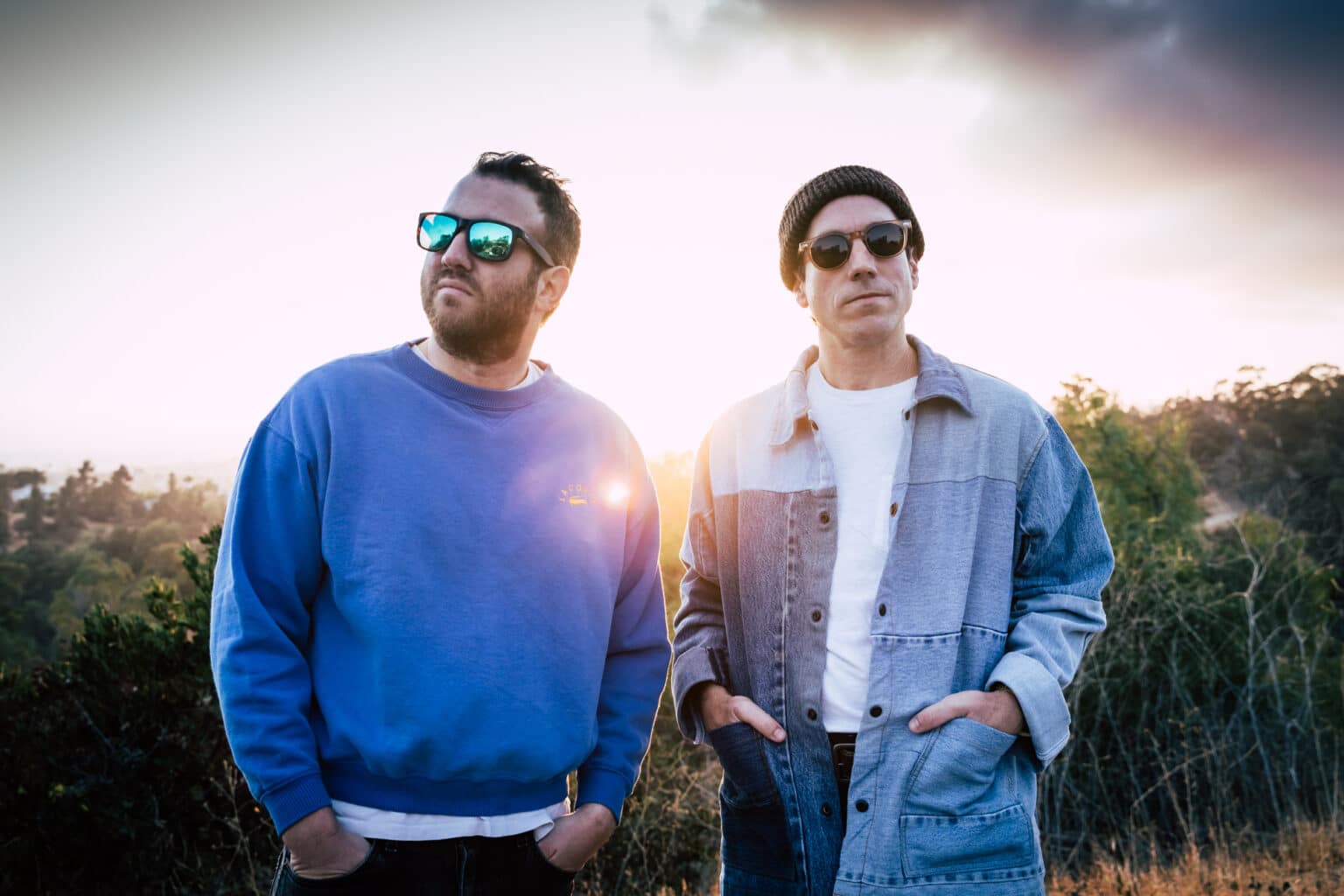 Psych Pop Duo Modern Original Drop Debut Single "Turn It Around" | Mundane