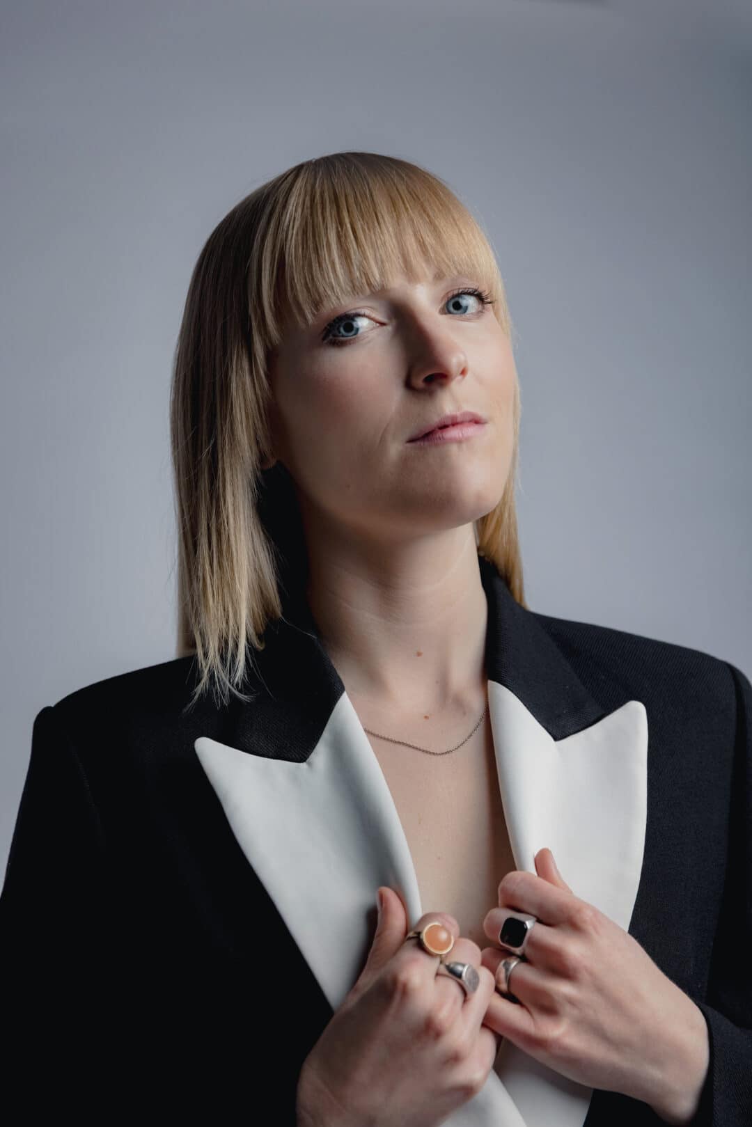 BREAGH ISABEL SHARES HER COMING-OF-AGE-STORY WITH DEBUT SINGLE ...