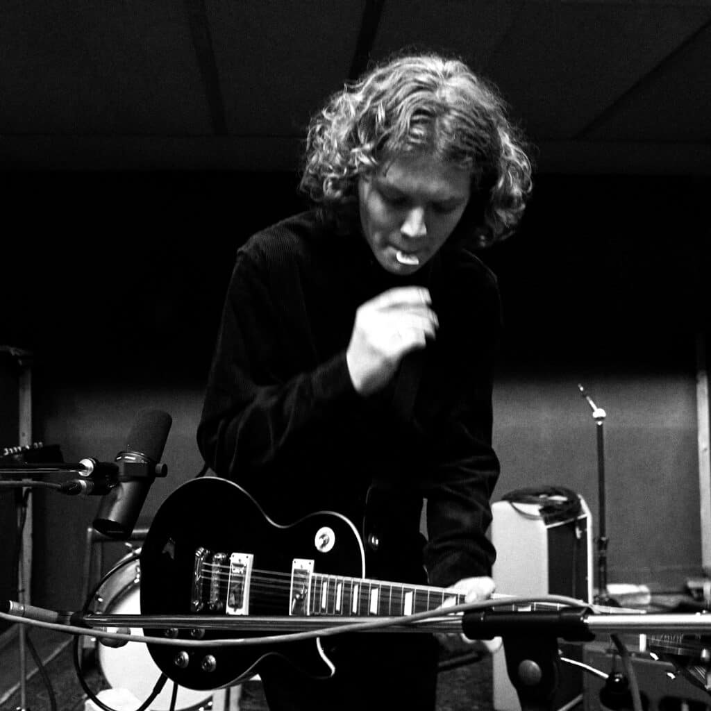 POETIC SINGER-SONGWRITER GEORGE O’HANLON RELEASES HIS DEBUT EP 'THE ...