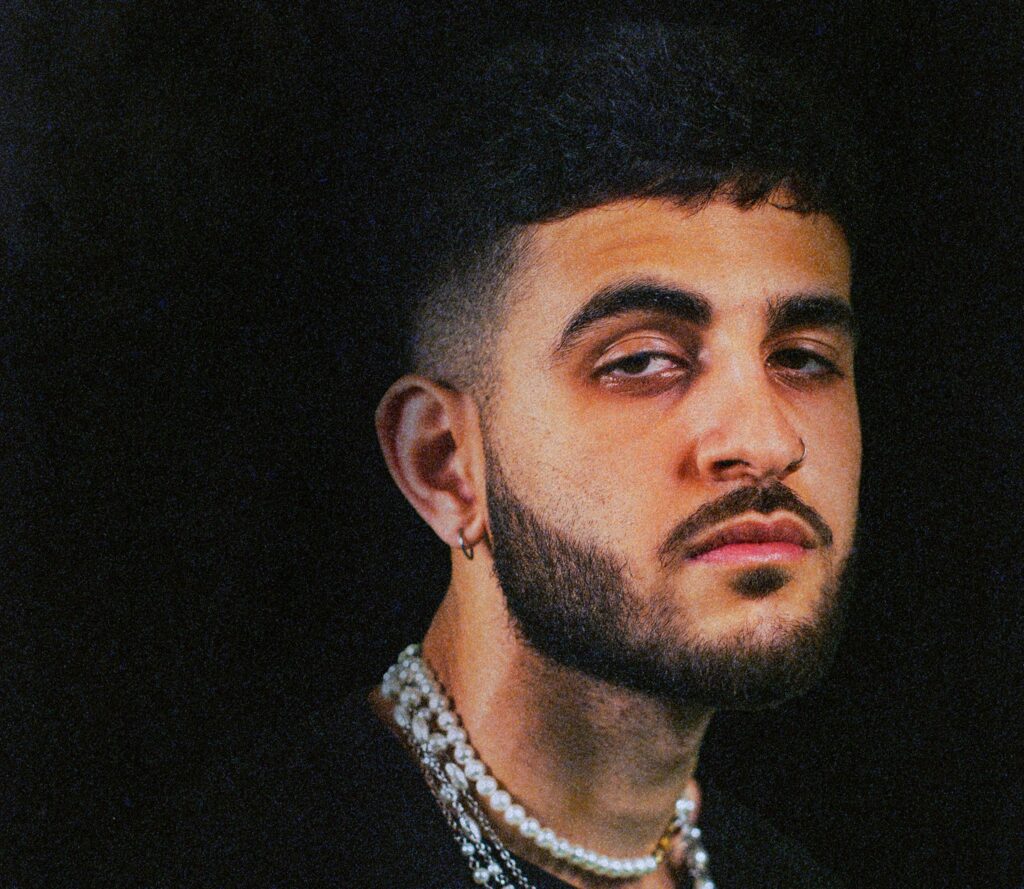 R&B Artist Sani Knight Drops New Single “Dark Place” | Mundane