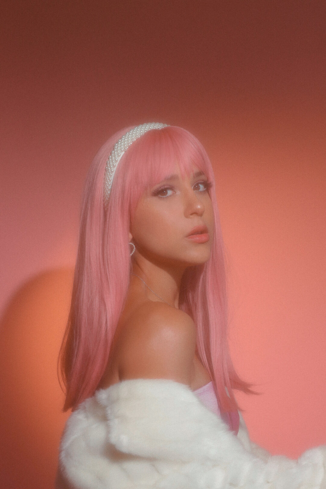 Ethereal Artist Rikki Valentina Drops New Record “Daddy’s Girl” | Mundane