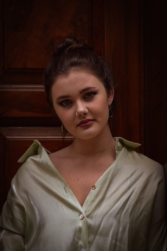 South African born, London based singer songwriter and producer Kiara ...