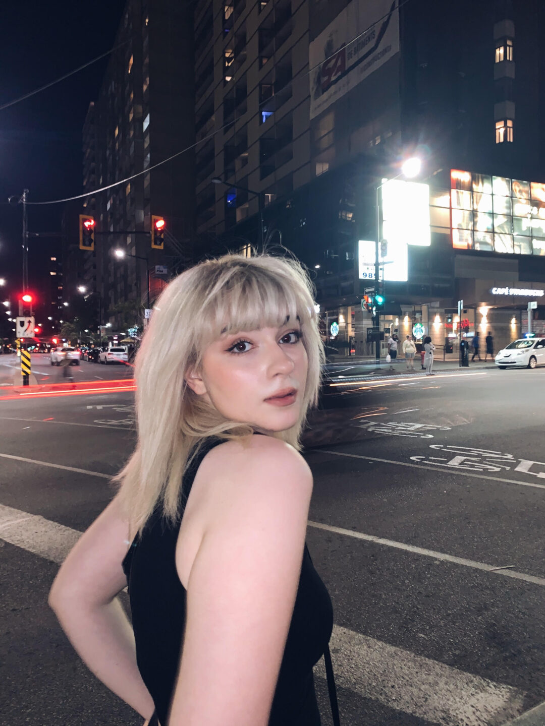 Montreal based artist Izabel Debuts With New EP “WAVES” | Mundane