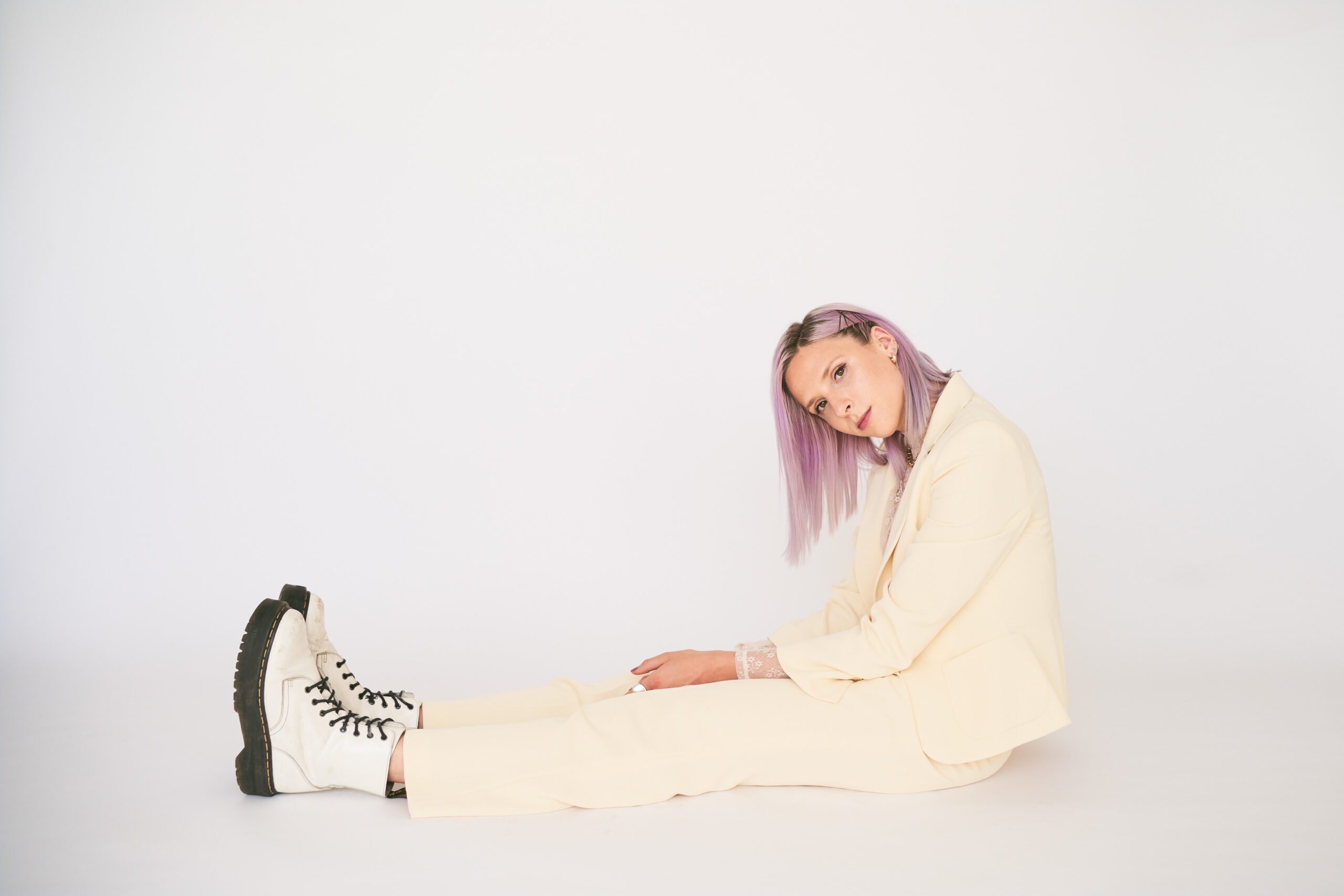 Devan Drops New EP “Liquid Sunshine’ | Mundane
