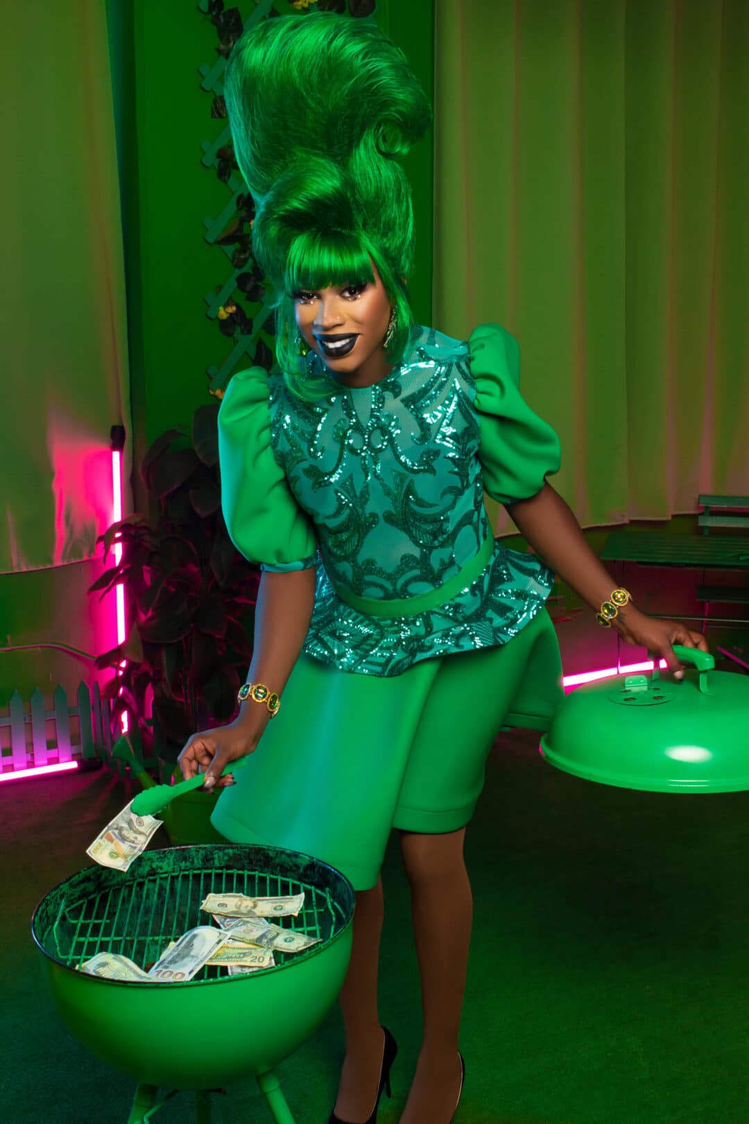 HONEY DAVENPORT ANNOUNCES NEW EP, LOVE IS GOD, OUT ON JANUARY 14 ...