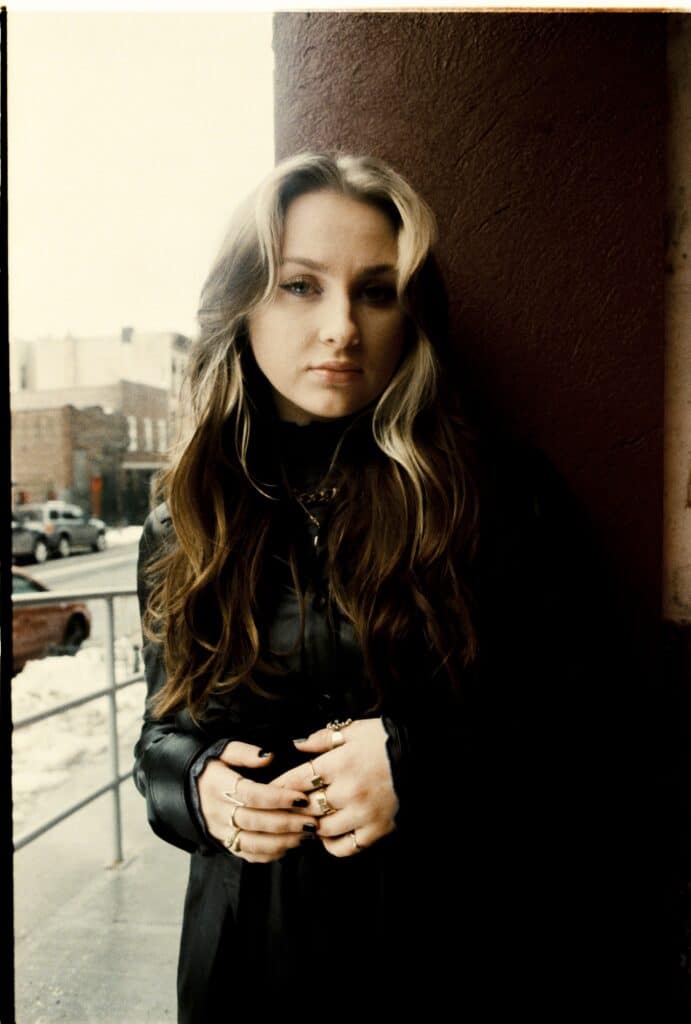 ASHLEY KUTCHER IS BACK WITH NEW SINGLE “LOVE YOU MORE” | Mundane