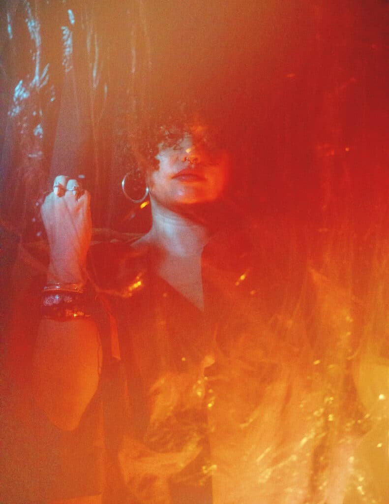 ACCLAIMED SINGER, SONGWRITER & RECORDING ARTIST ANNIE GOODCHILD REVEALS ...