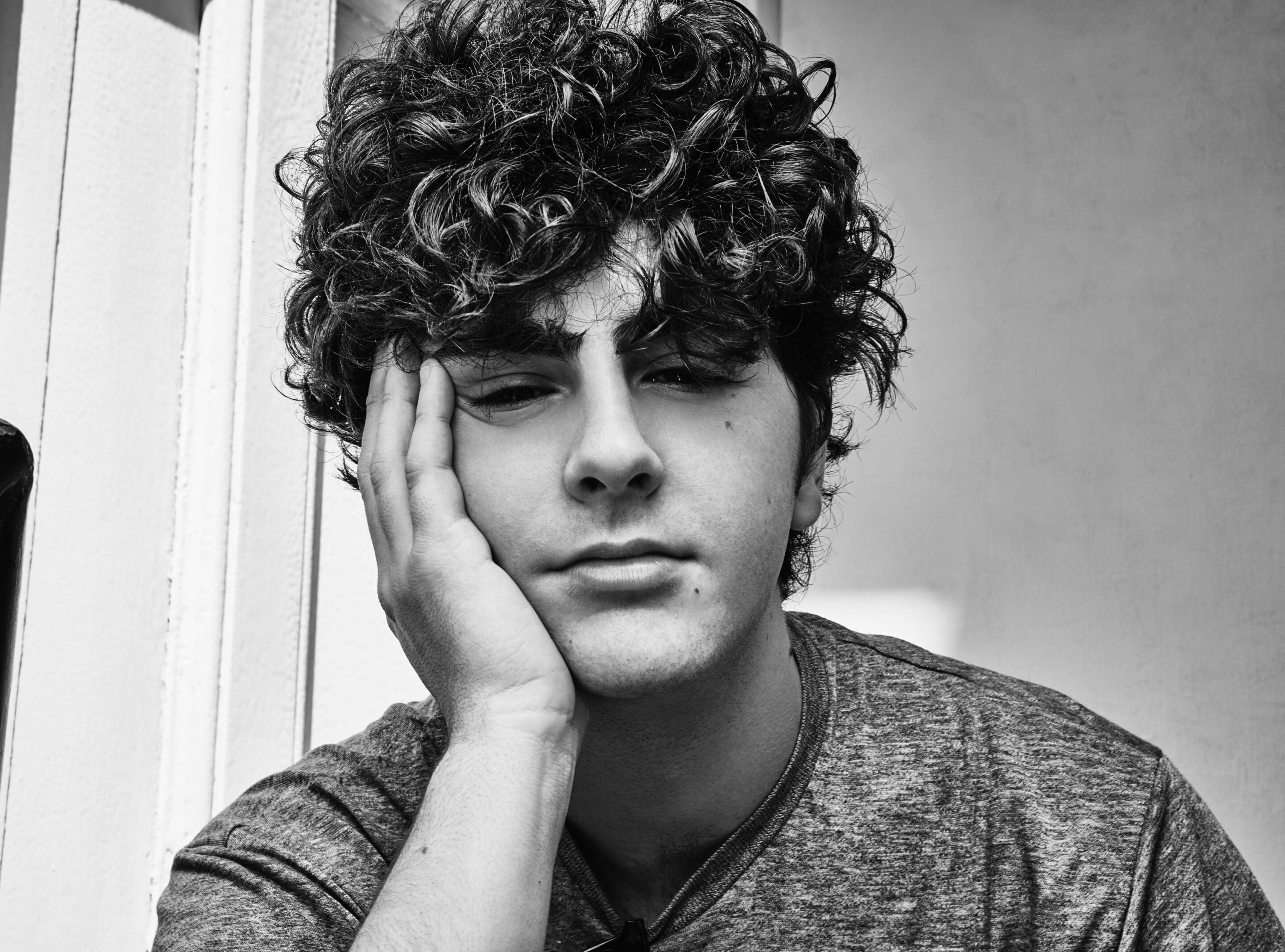 VIDEO PREMIERE: NYC Emerging artist Chris Mardini Unveils New Music ...