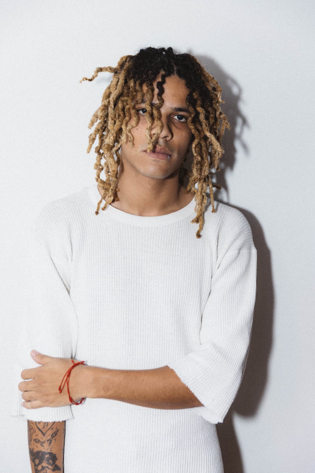 GARZI EMBRACES THE “MESS” IN NEW ALT-EMO SINGLE FEATURING KELLIN QUINN ...