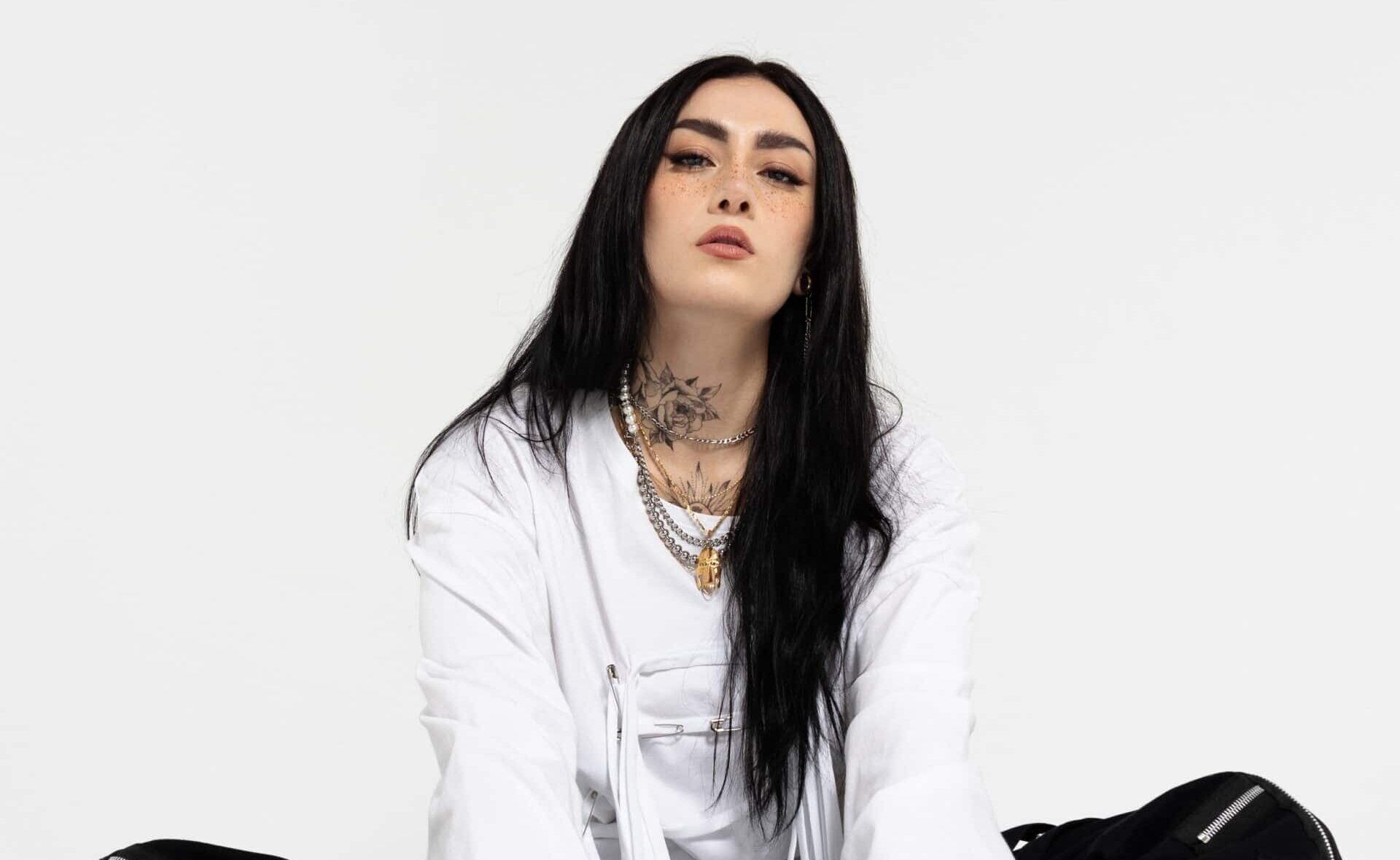 VI DIVES INTO DARKNESS WITH NEW SINGLE "DEAD TO YOU" | Mundane