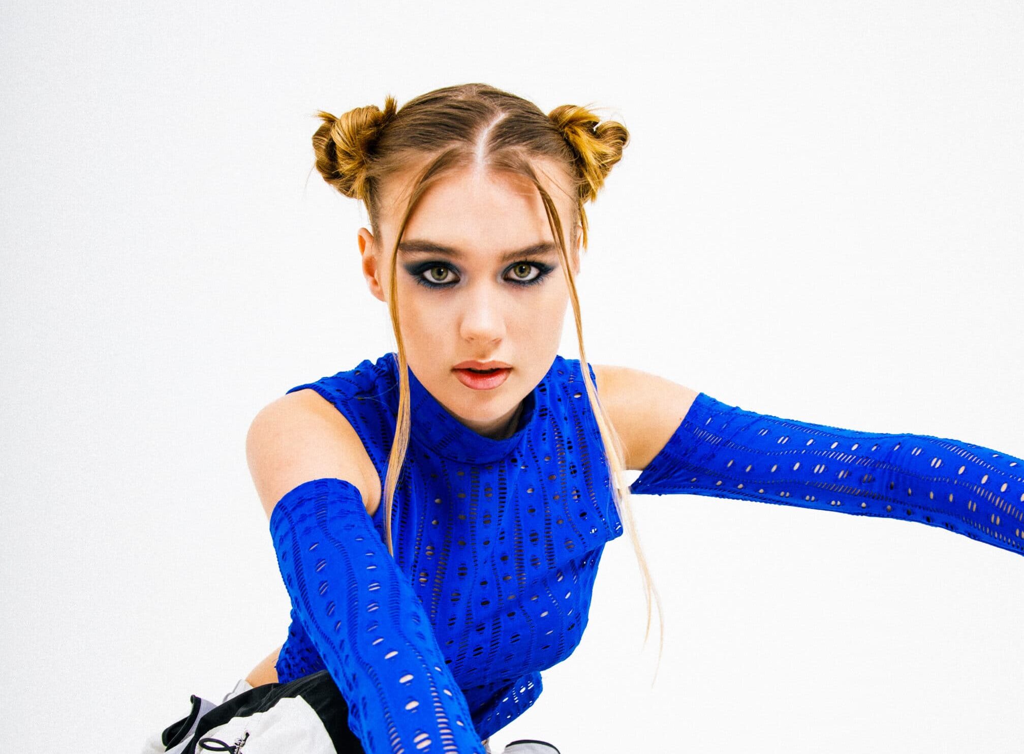 PAULA JIVÉN UNVEILS DEBUT EP THE DUALITY IN ME | Mundane