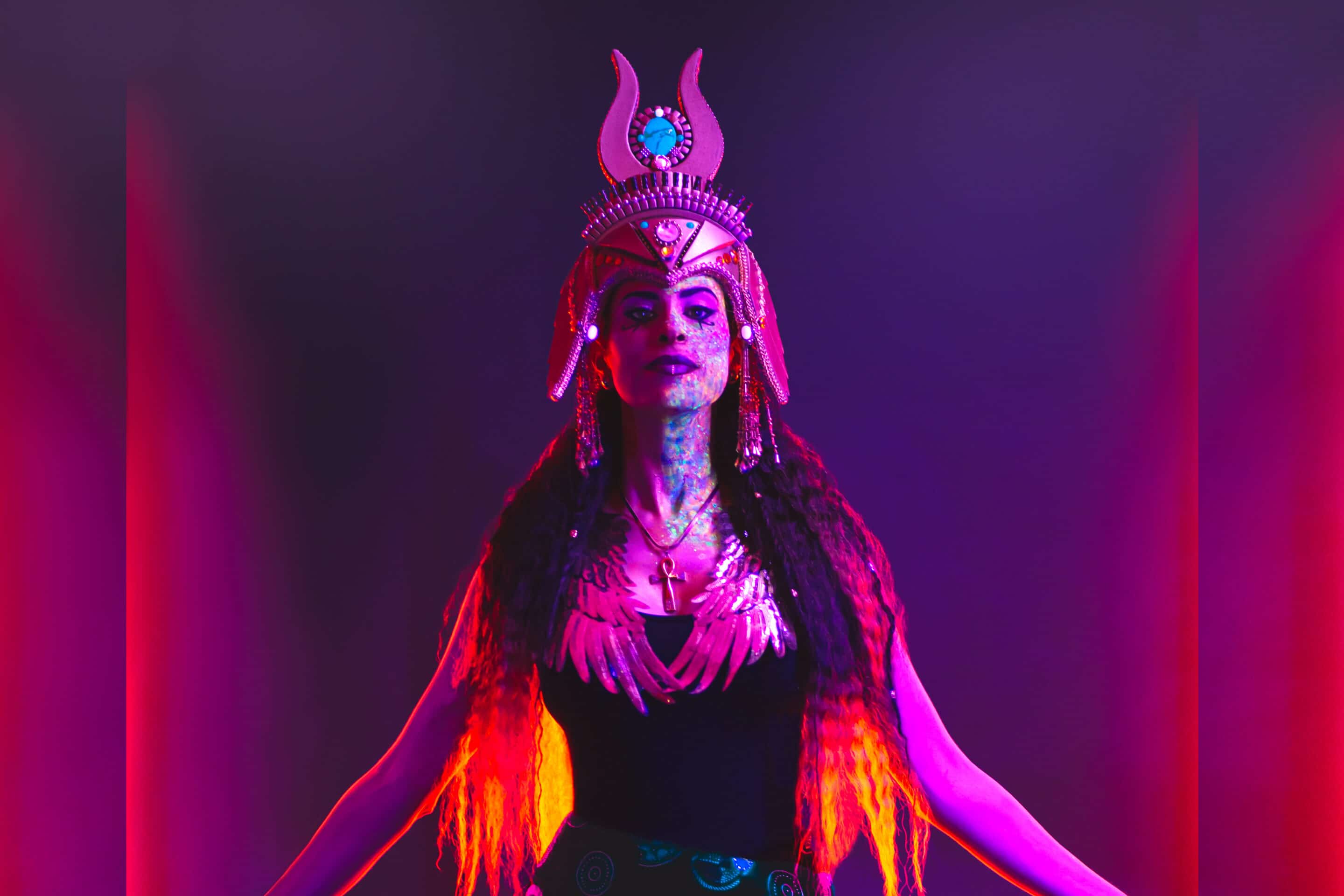 TORONTO’S SARAH SHAFEY RELEASES ‘COMPETITOR’ & 'Pick Up The Phone' OFF ...