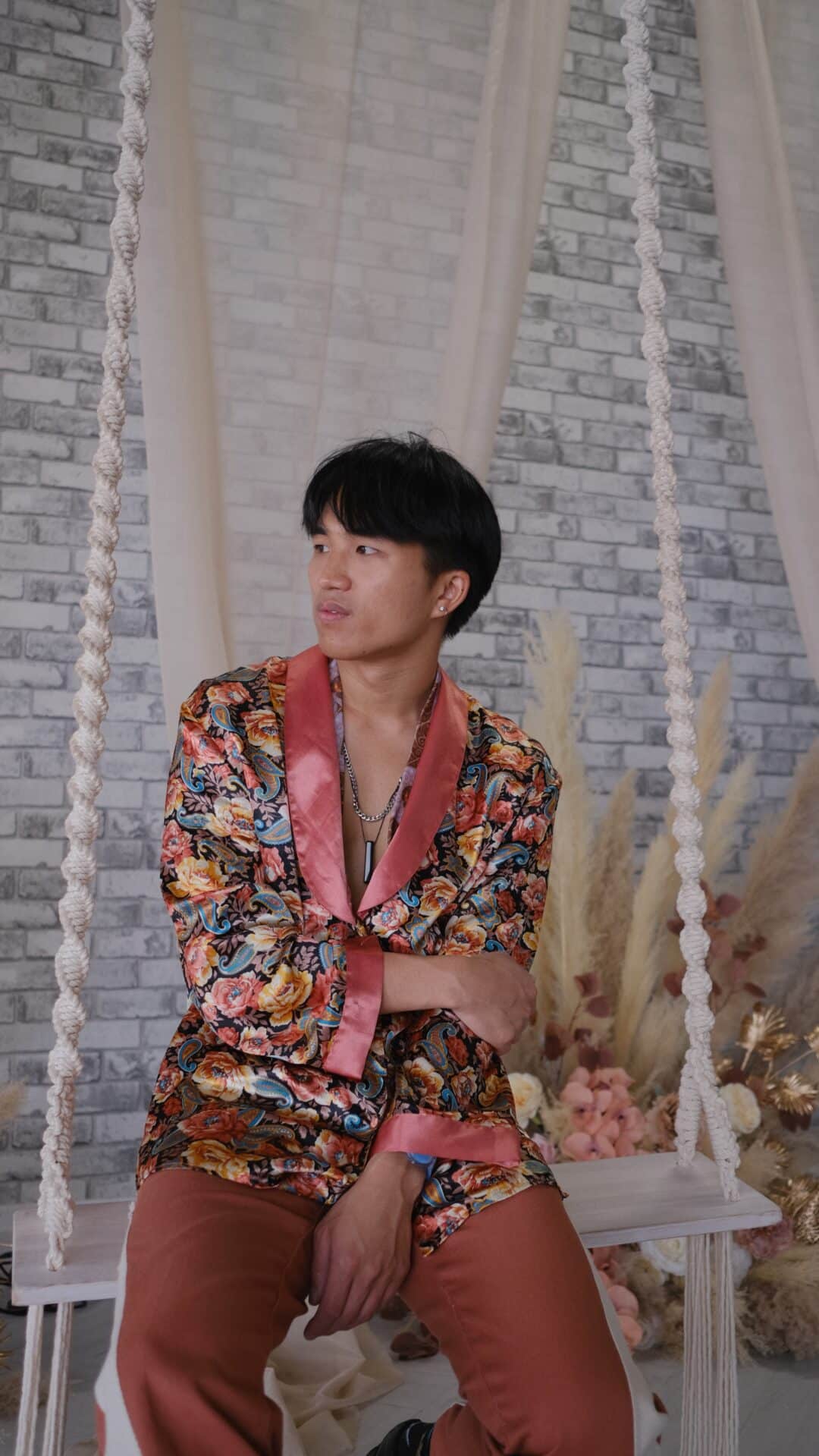 TORONTO-BASED ARTIST Peach Luffe SHARES NEW BEDROOM POP SINGLE "FALLEN ...