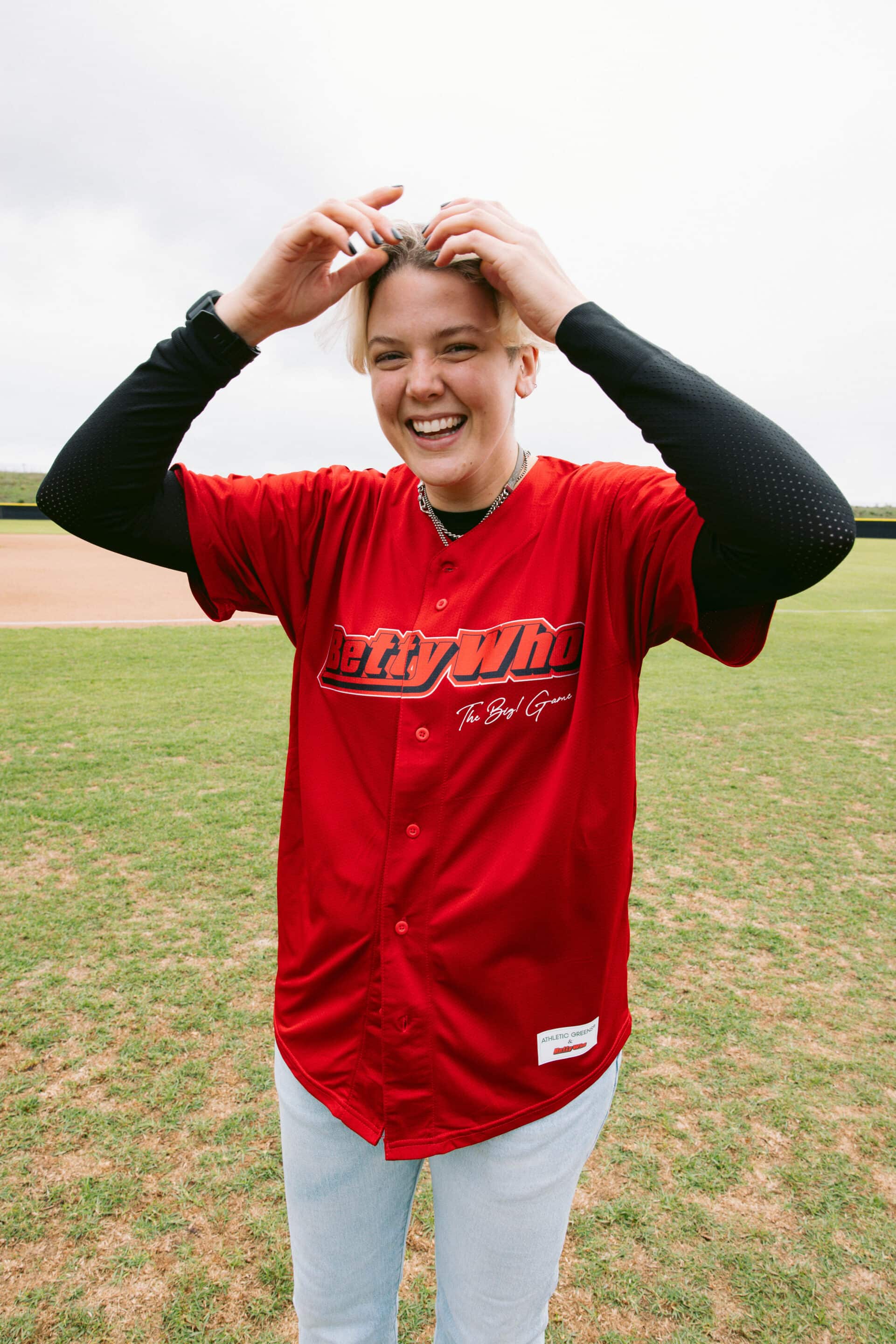 Betty Who Partners up With Athletic Greens for a friendly softball game ...