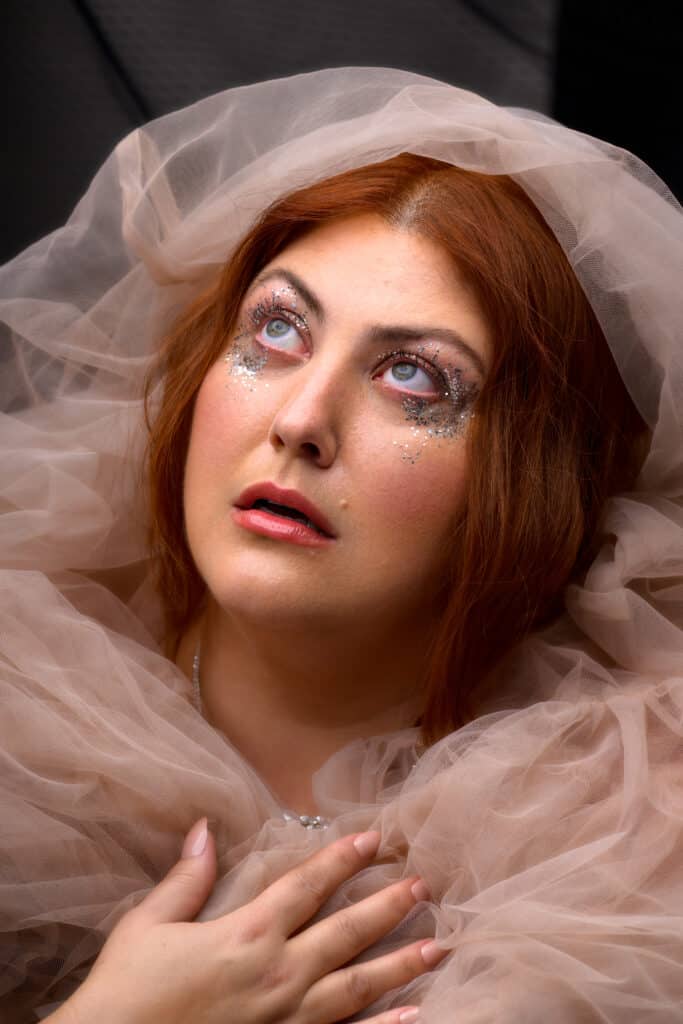 Exclusive Editorial: Twin Peaks Actress Joy Nash Tells MUNDANE about her role in Twisted Sisters ...