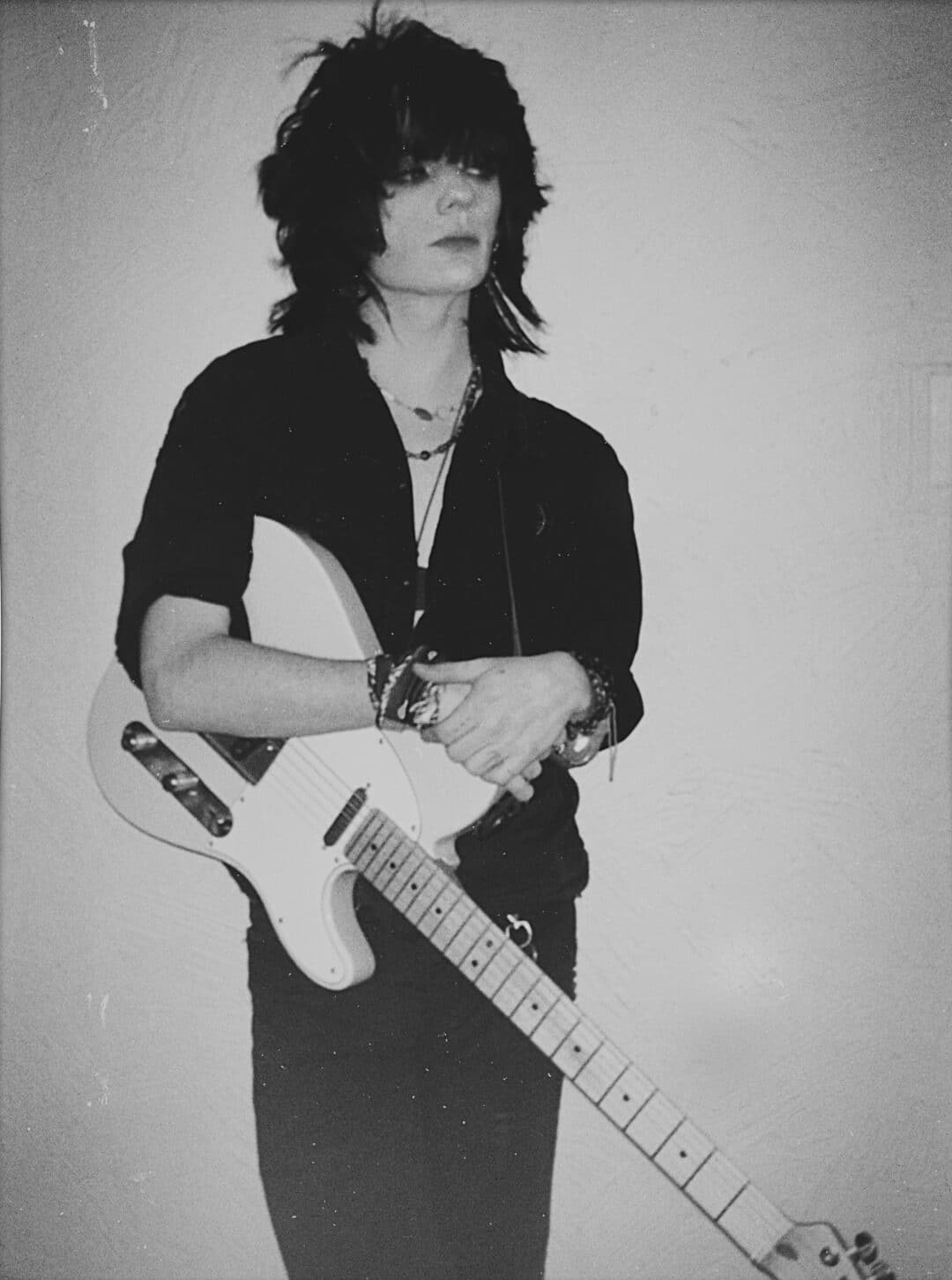 Rising Alt Rocker Woz Debuts His EP ‘No Medicine For That’ | Mundane