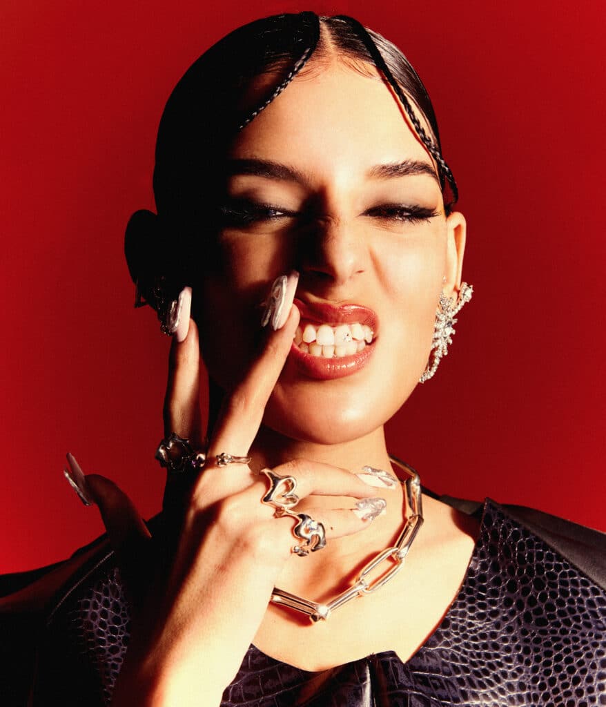 Belgian artist Chaïma Drops debut EP Cinq | Mundane