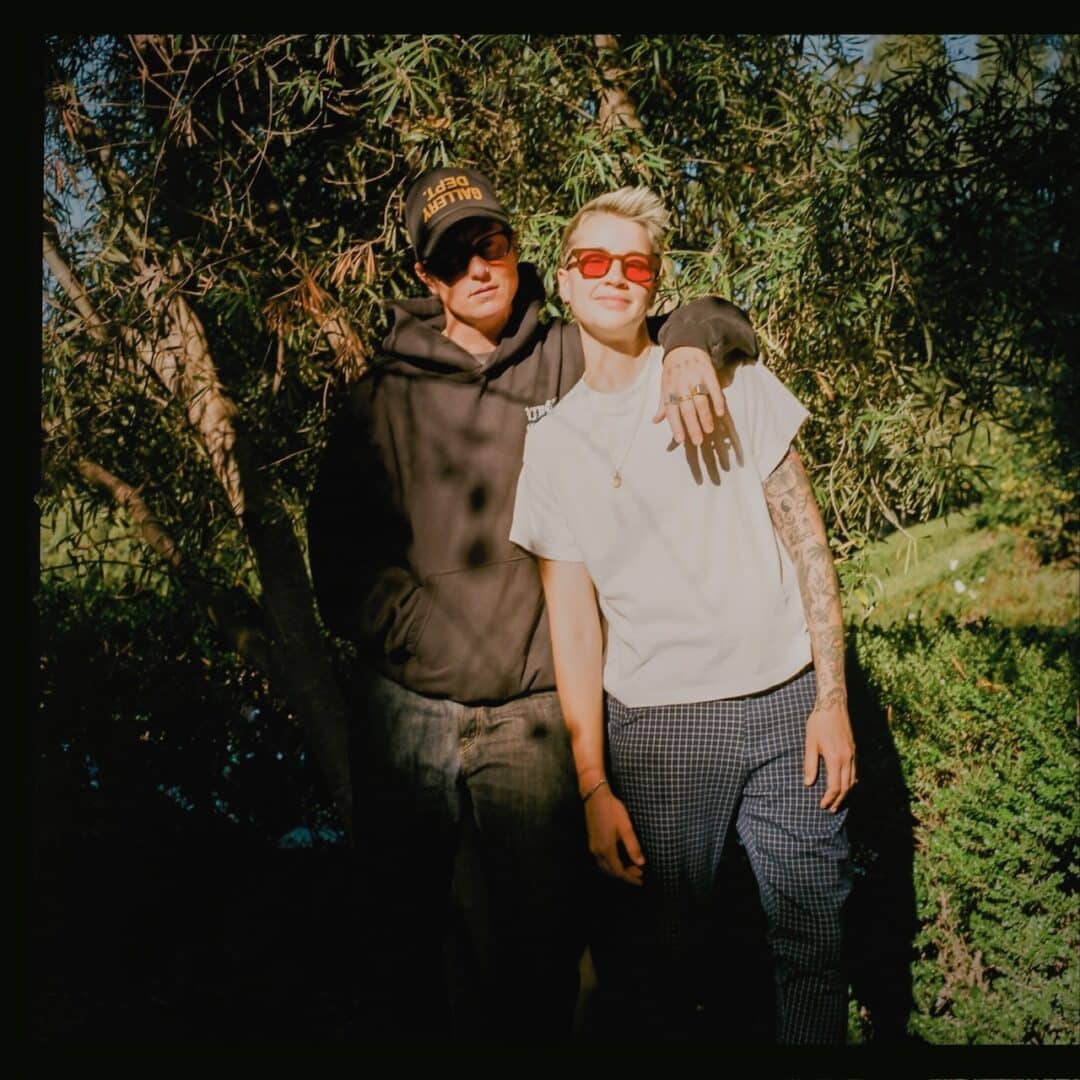 Queer Tropical Western Pop duo Trophy Wives Share debut single “Cowboy Mama” | Mundane