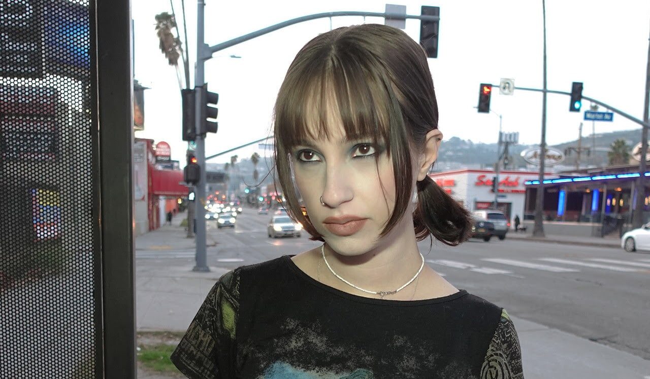 Ayleen Valentine Steps Out of Her Comfort Zone With Moody & Heavy Alt ...