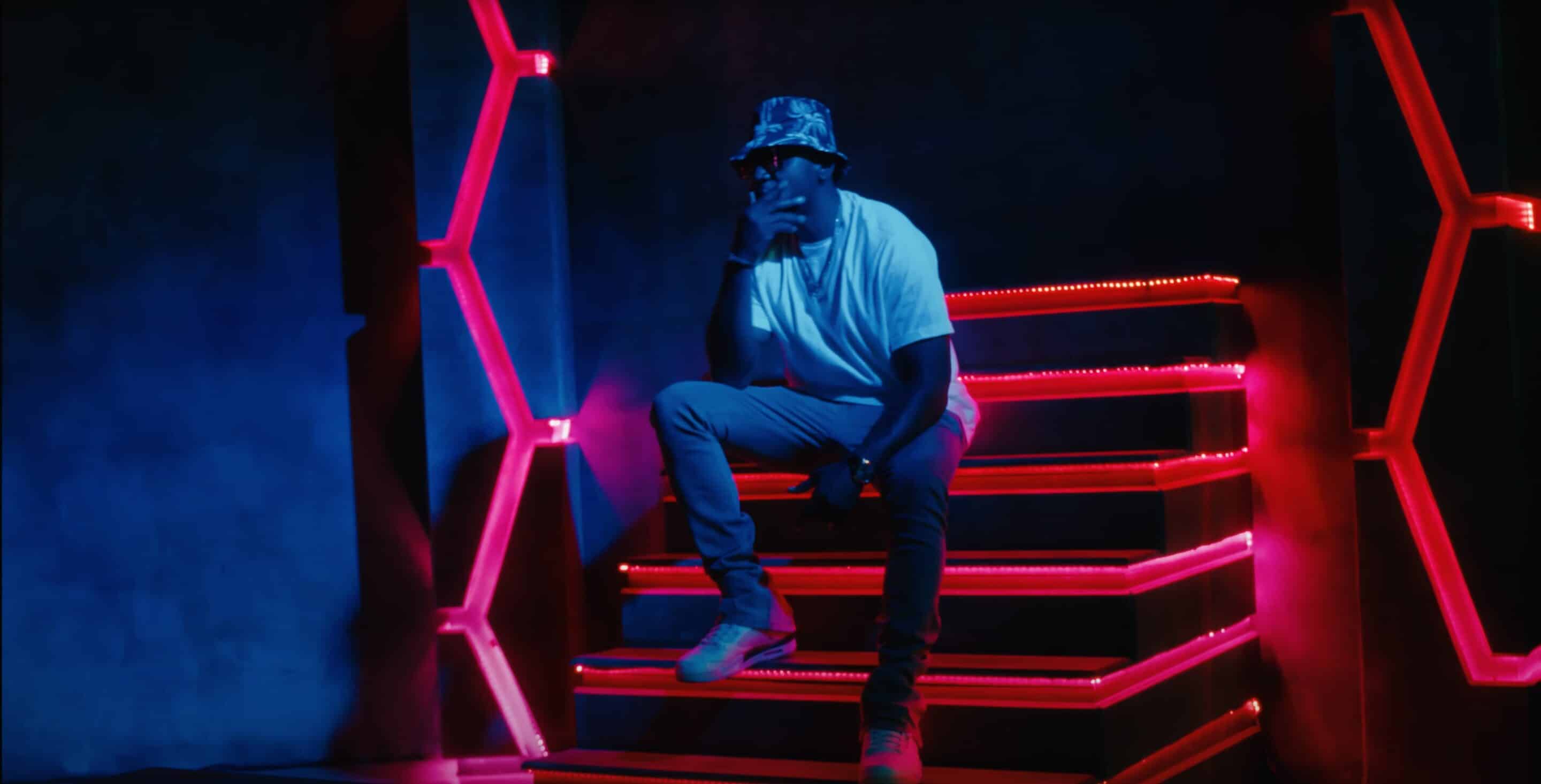 Vi City is “In Mode” and Takes Over From the Block Performance | Mundane