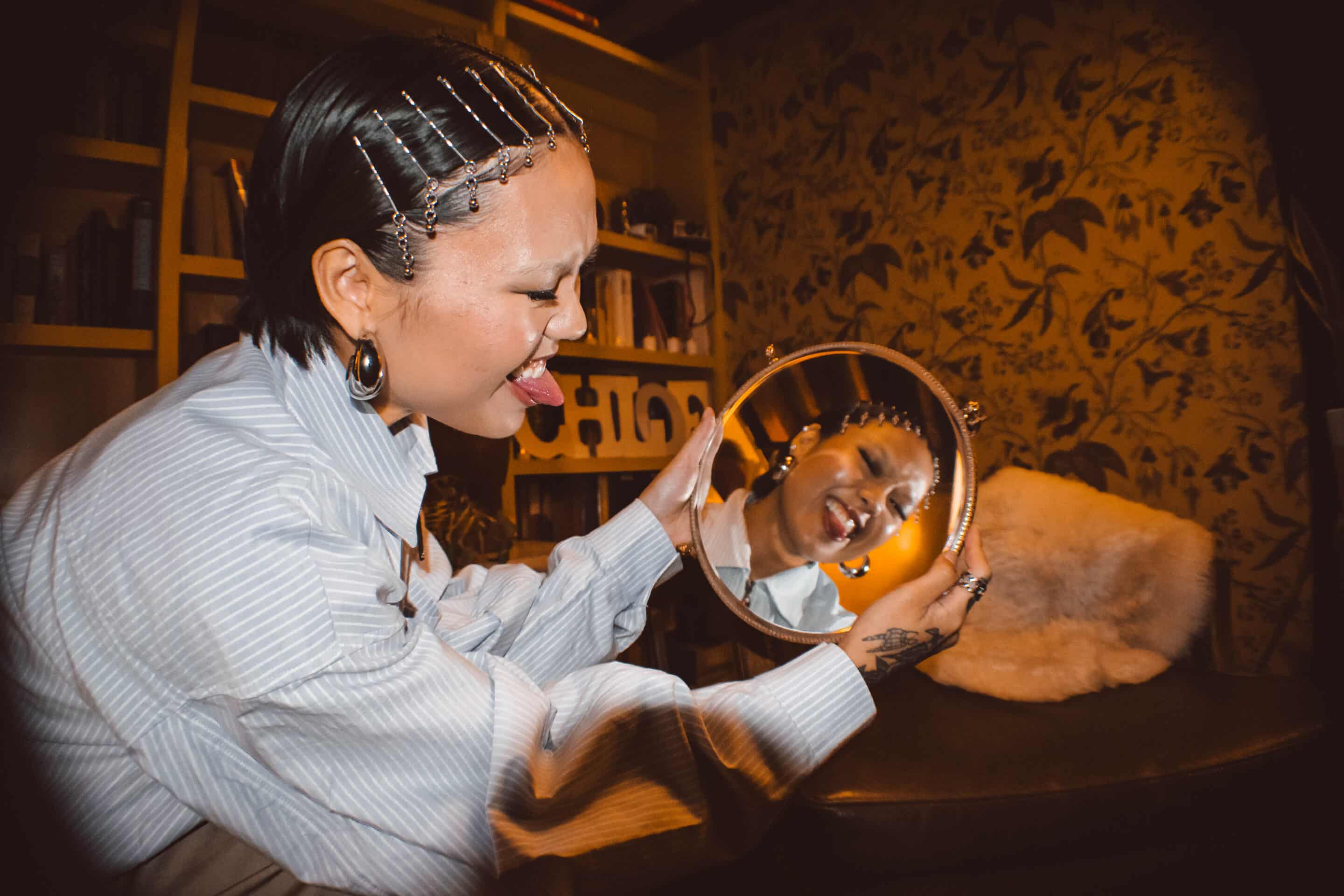 Chloe Tang drops EP POISONALITY | Mundane