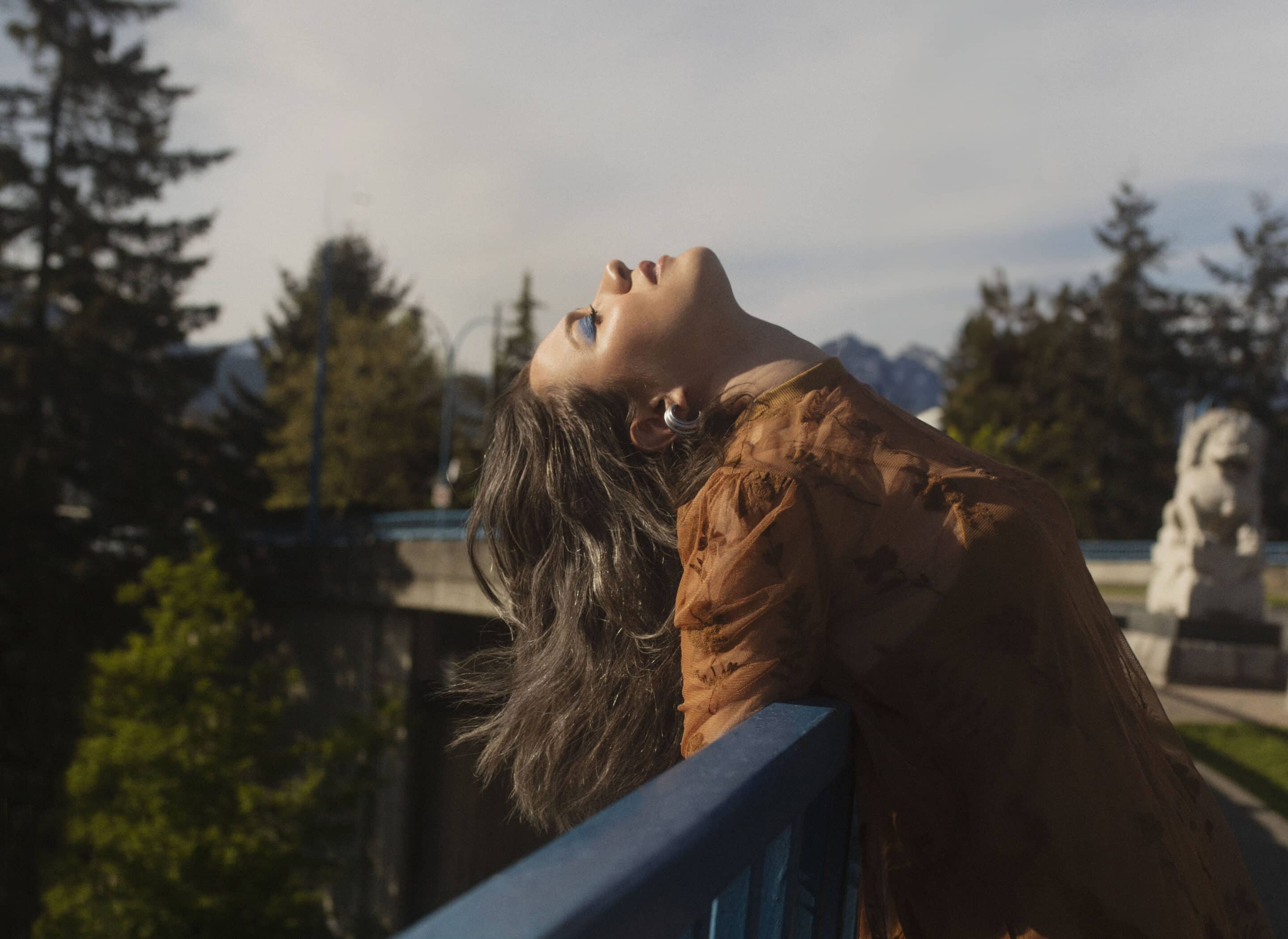 KRISTIN CARTER’S ENCHANTING “LAZY SUNDAY” MUSIC VIDEO IS A DREAMY ...